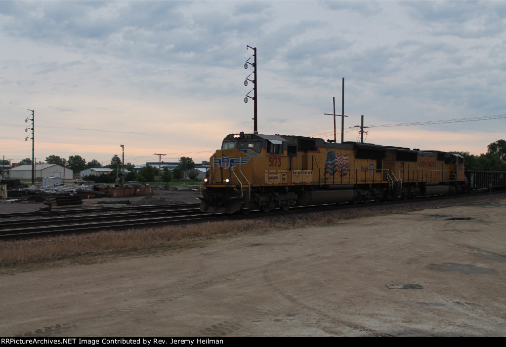 UP 5173 & 4394 (4)